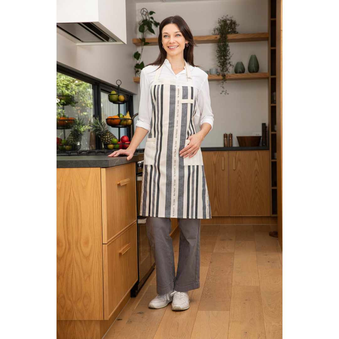 La Casa Black Apron – Ladelle